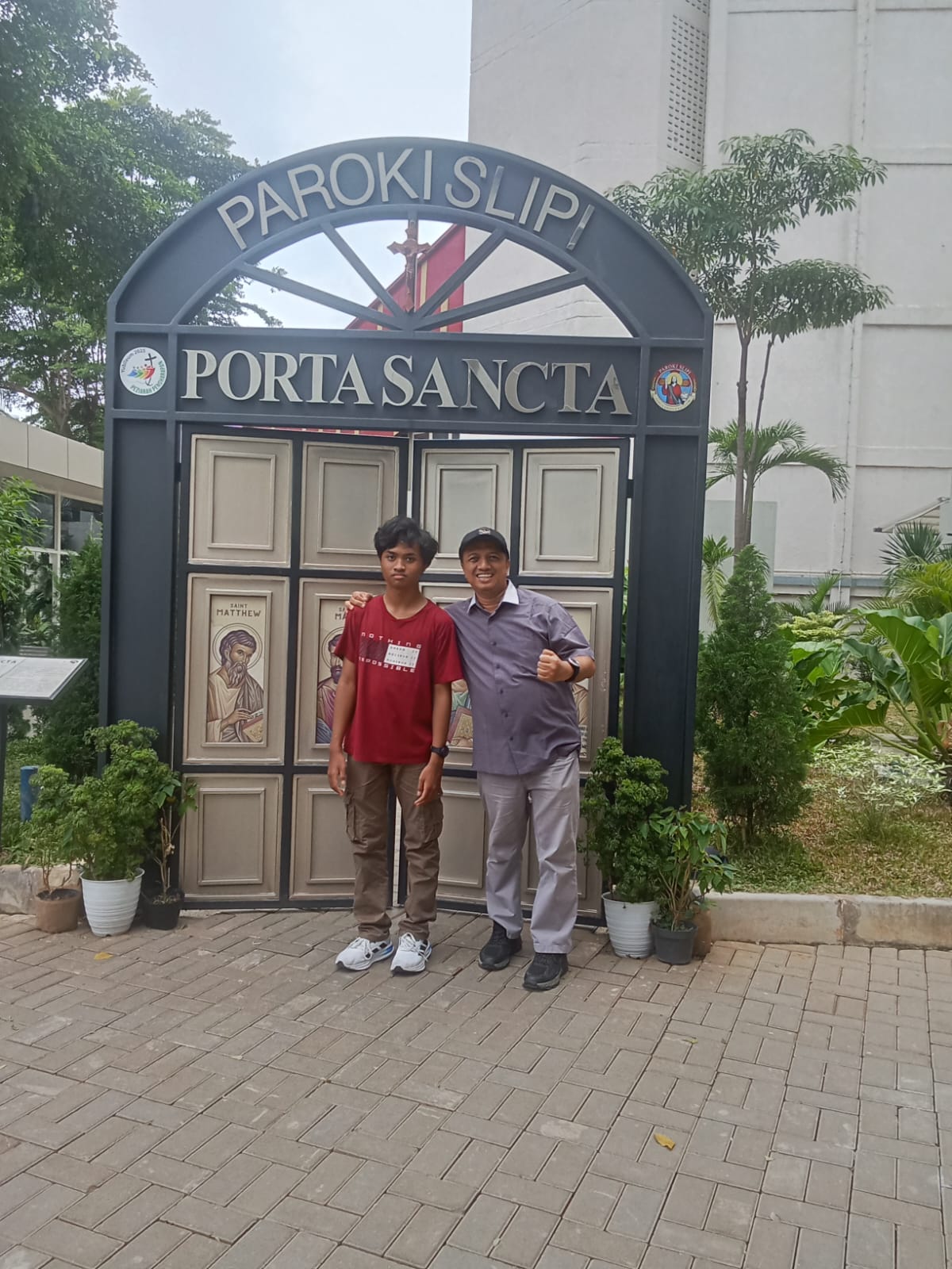 Porta Sancta 6: Paroki Kristus Salvator, Slipi – jojoraharjo.com